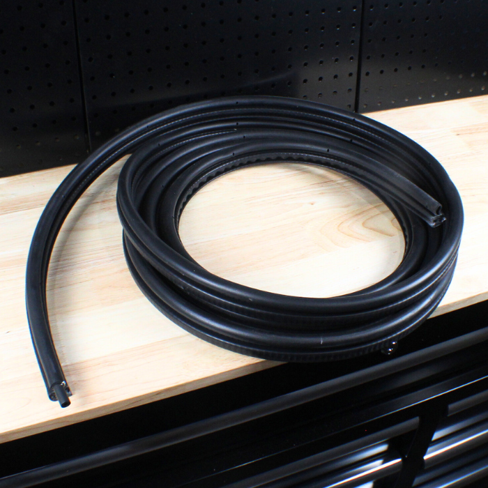 1999-2006 NBS Chevy/GMC Truck Door to Body Weatherstrip - RH Ext Cab – Truck Resto